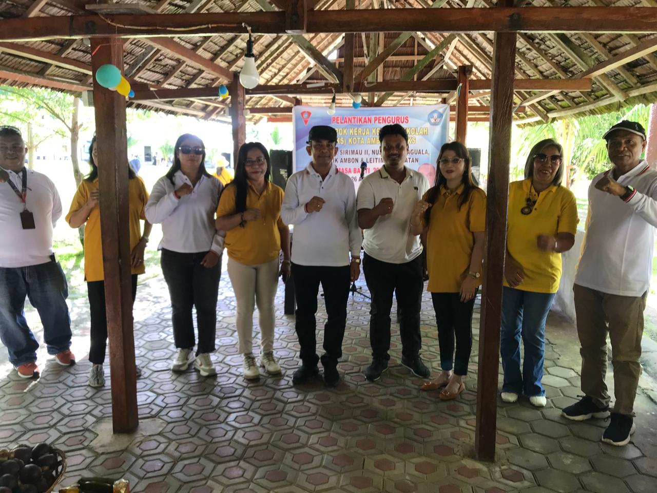 PELANTIKAN PENGURUS KELOMPOK KERJA KEPALA SEKOLAH (KKKS) KOTA AMBON ...